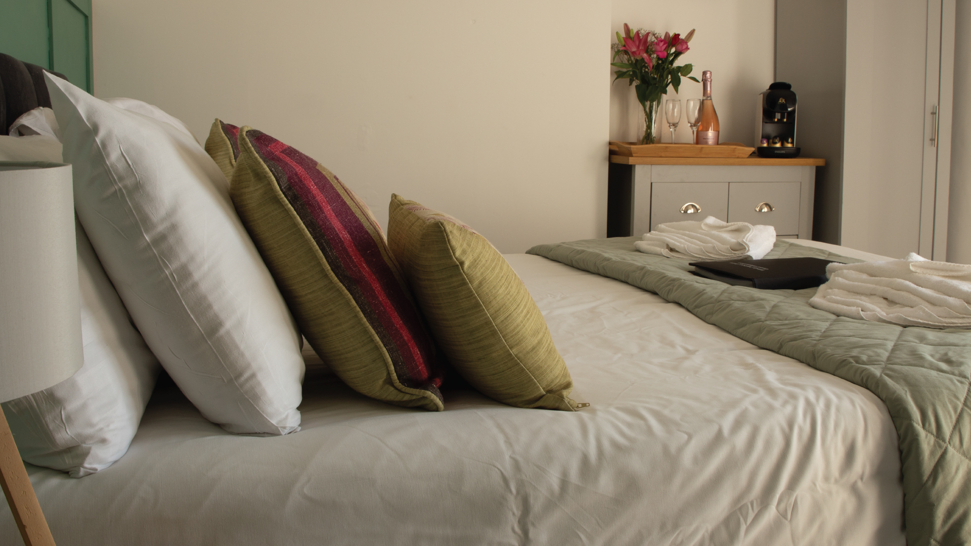 Windy Harbour – Situated in the foothills of the Peak District